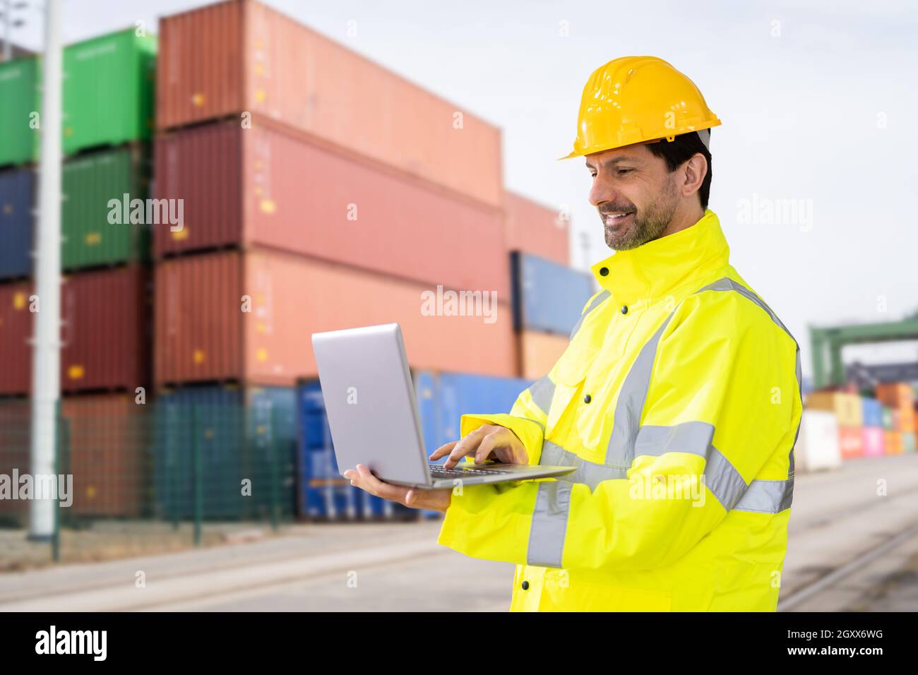 Logistic delivery engineer in hi-res stock photography and images - Alamy