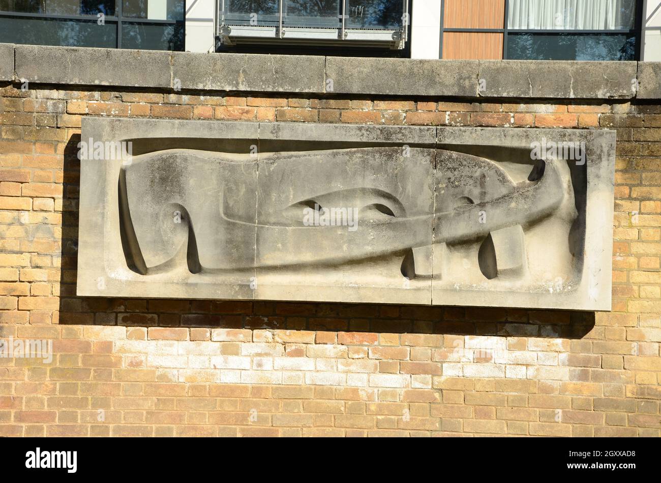 Brutalist architecture art hi-res stock photography and images - Alamy