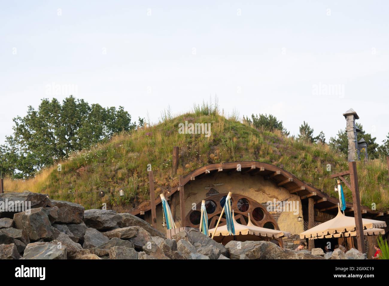 Shire homes hi-res stock photography and images - Alamy