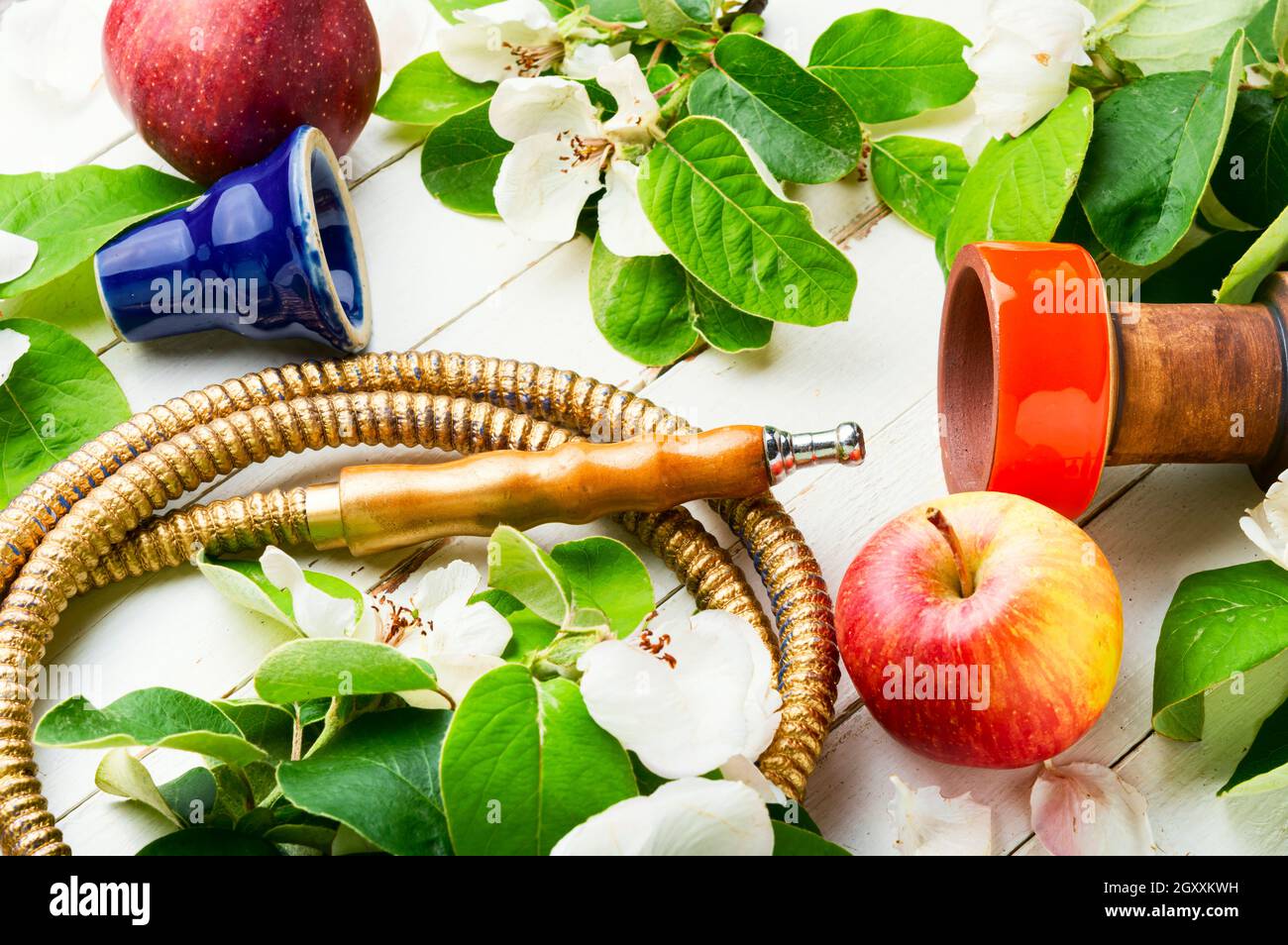 Tobacco shisha with fruit taste.Hookah with apple tobacco.Kalian fresh ...