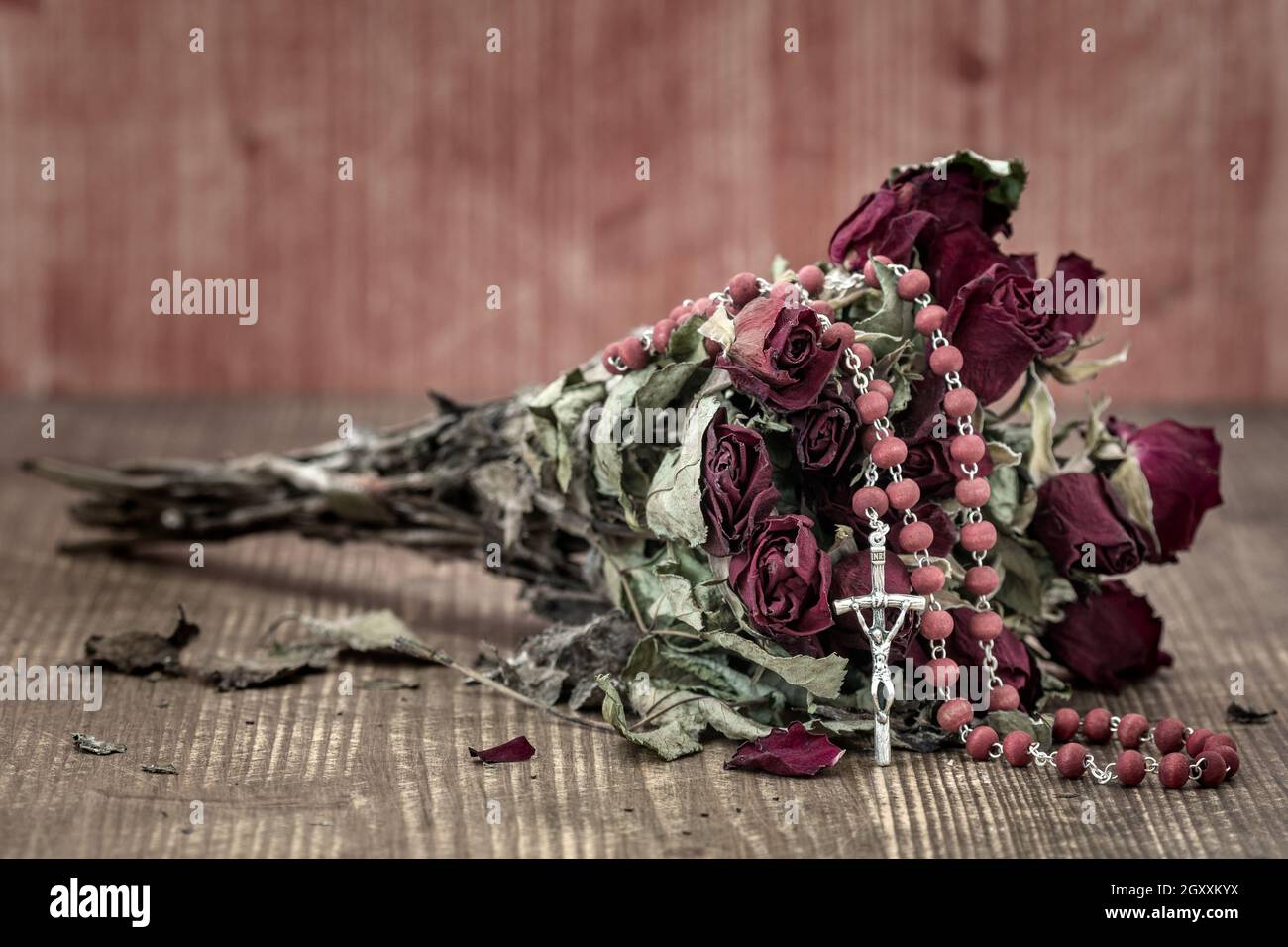 Cross Crucifix Rose Roses High Resolution Stock Photography and Images ...