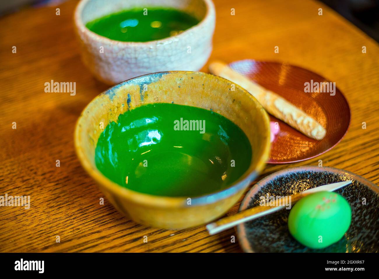 Traditional Kyoto style green tea in a japanese tea house Stock Photo ...