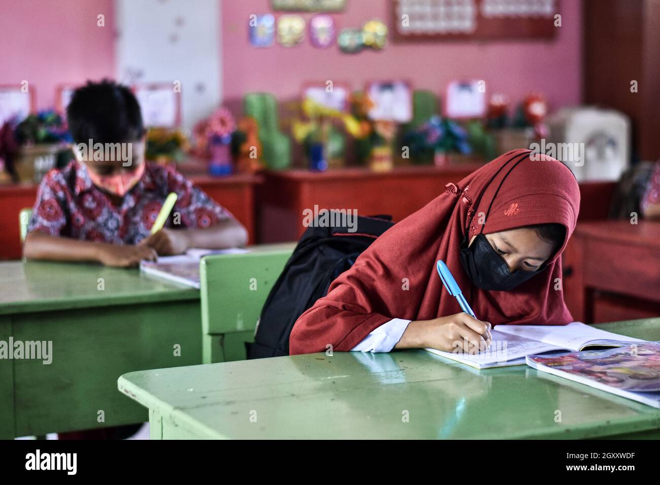 Indonesian school system hi-res stock photography and images - Alamy