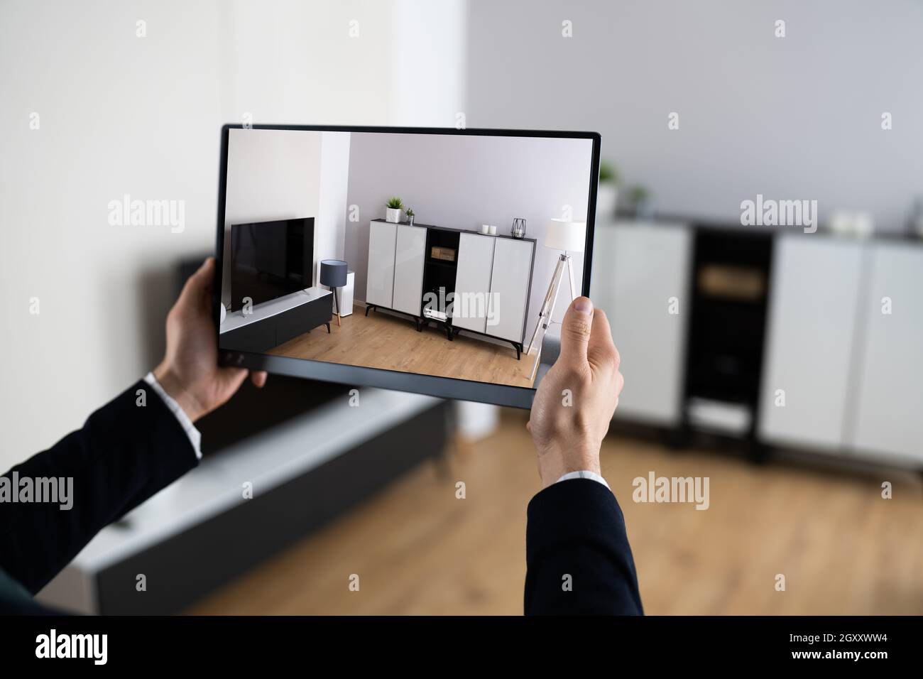 Virtual Guided Real Estate Broker House Tour Stock Photo - Alamy