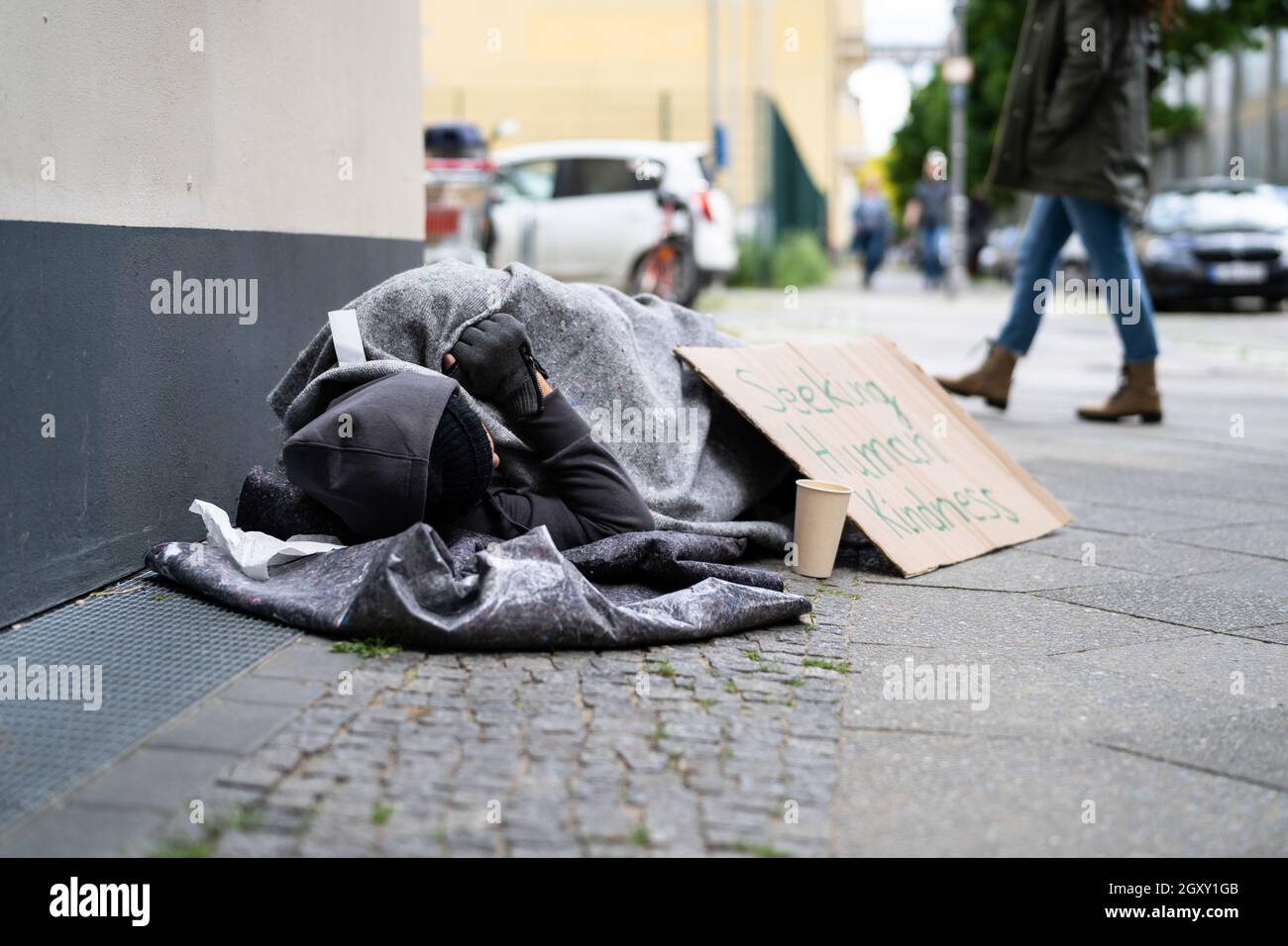 Begging Poor Man. Problems, Despair And Homelessness Stock Photo - Alamy