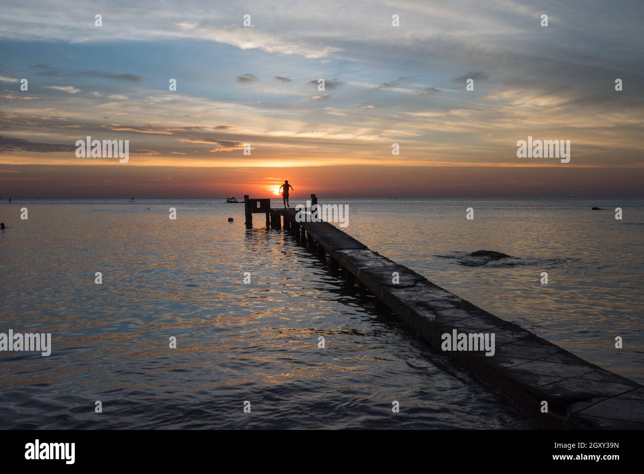 Phu bridge in sunset hi-res stock photography and images - Alamy