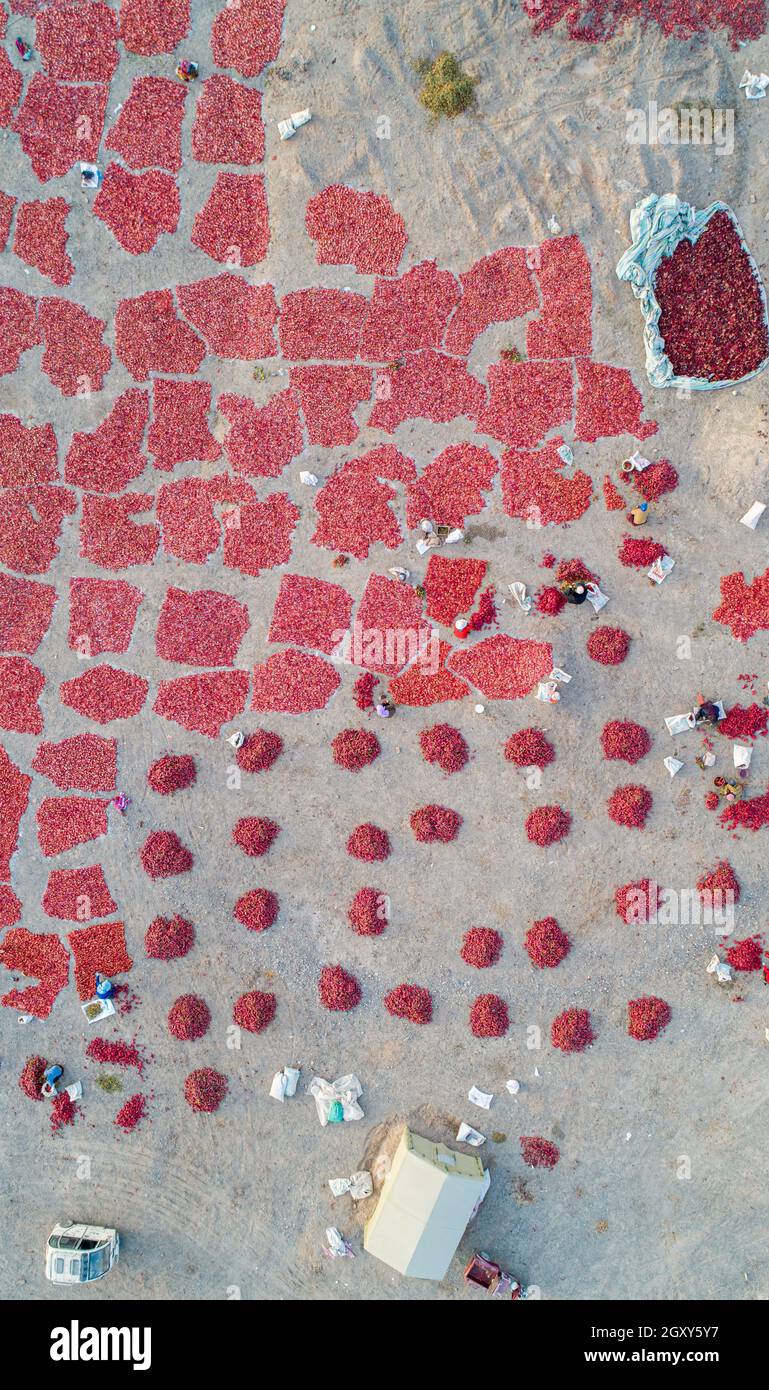 AKSU, CHINA - OCTOBER 5, 2021 - Aerial photo taken on Oct. 5, 2021 ...