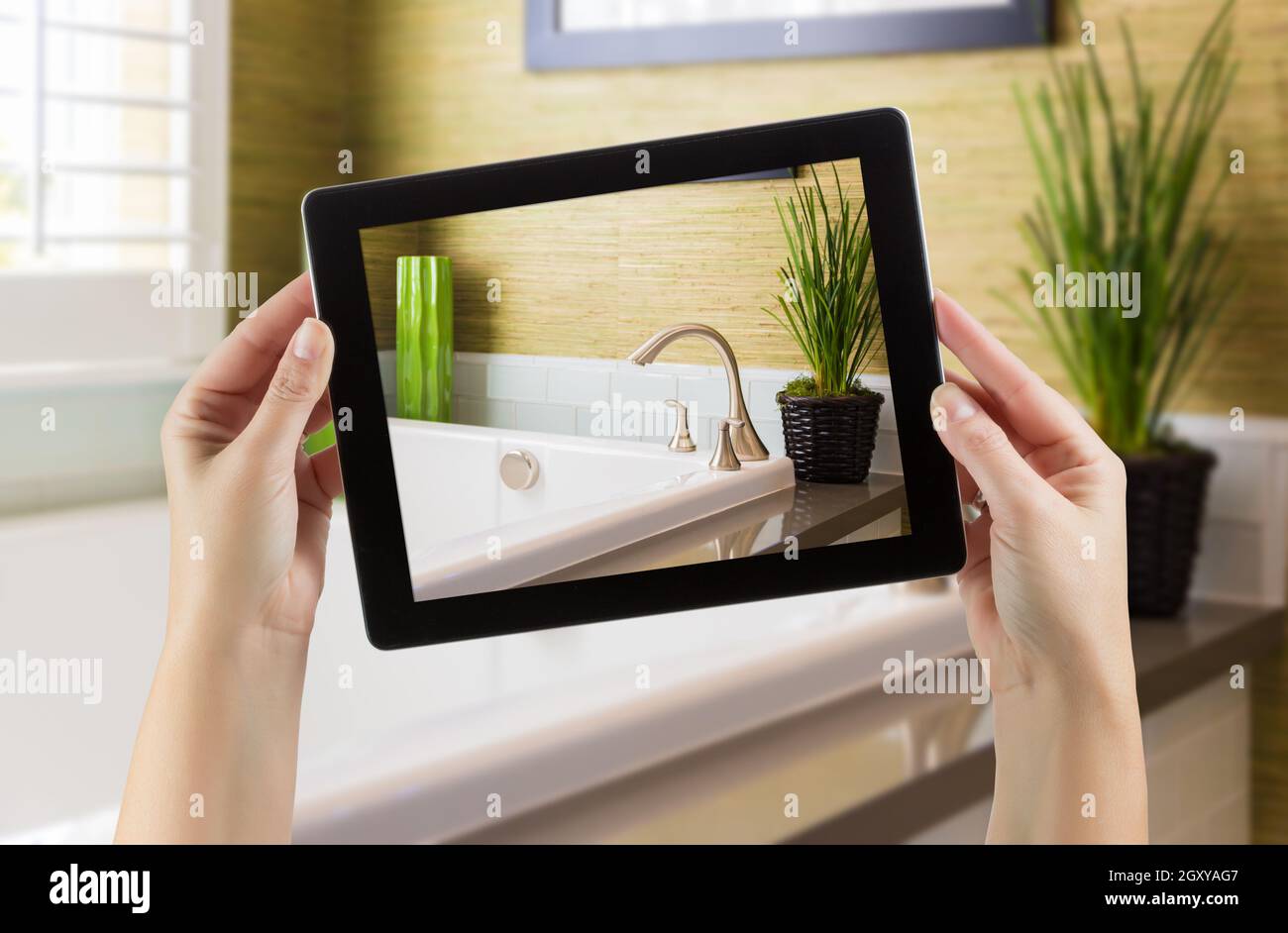 Bathroom computer computer hi-res stock photography and images - Alamy