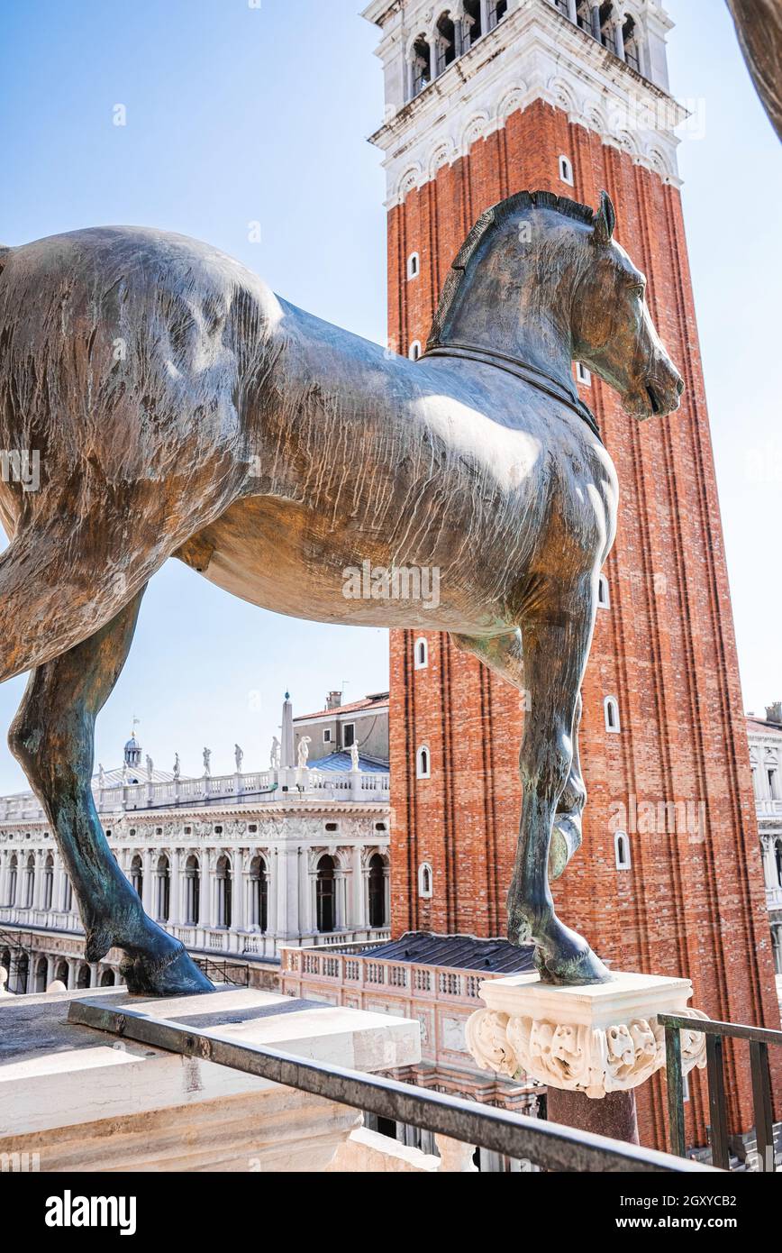 Ancient bronze horses of St Mark's Basilica in Venice, Italy Stock Photo - Alamy