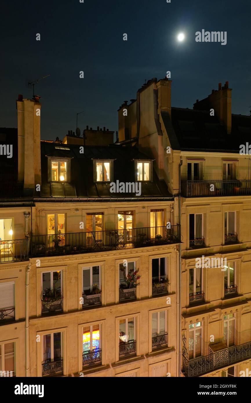 Paris, Quartier Montorgueil, Rue St-Denis Stock Photo - Alamy