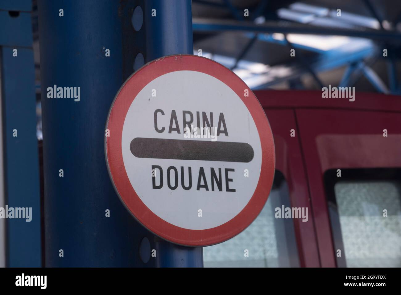 Douane sign hi-res stock photography and images - Alamy