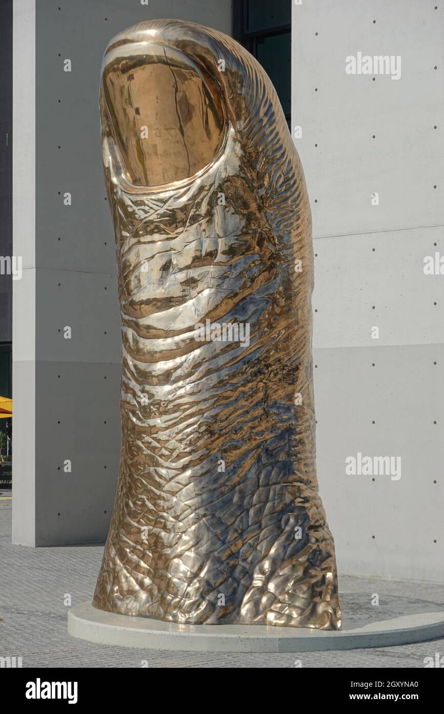 Daumen von cesar hi-res stock photography and images - Alamy