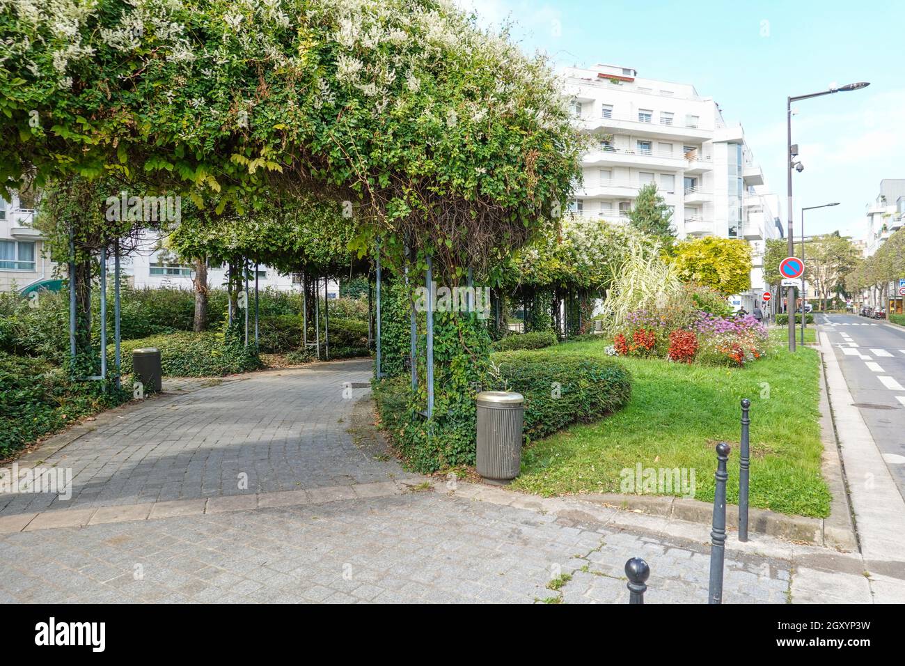 Paris boulogne billancourt hi-res stock photography and images - Alamy