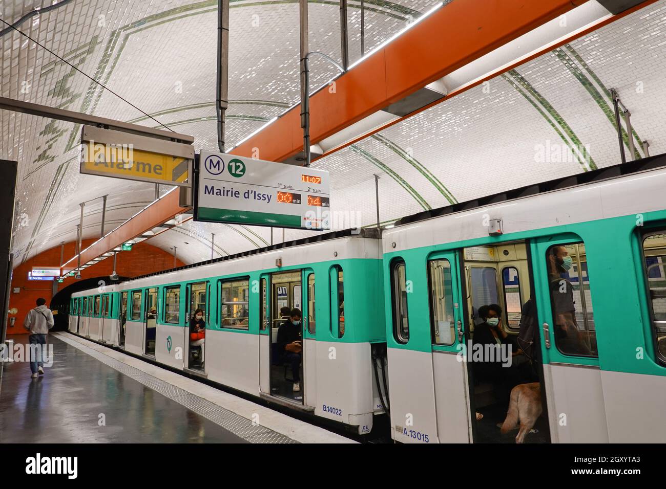 Pasteur Subway Station High Resolution Stock Photography and Images - Alamy