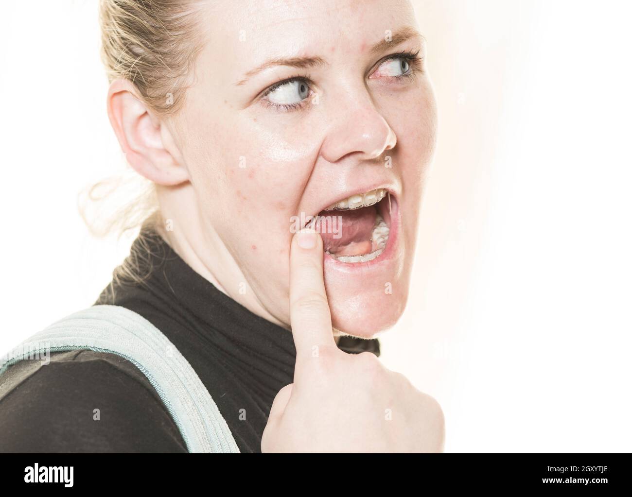 Chewing tool hi-res stock photography and images - Alamy