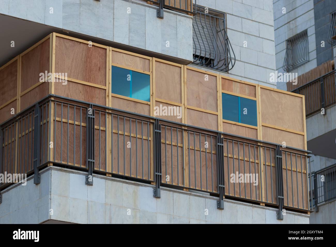 Sukkah Building Balcony Sukkah' An Ephemeral Hut With A View To The