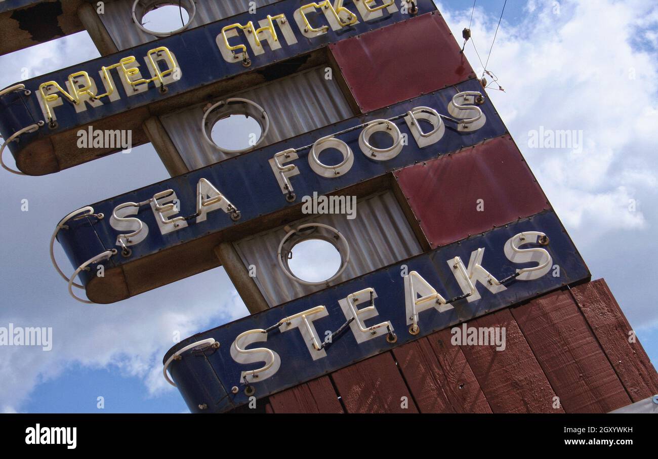 Vintage Neon Restaurant Sign Stock Photo - Alamy