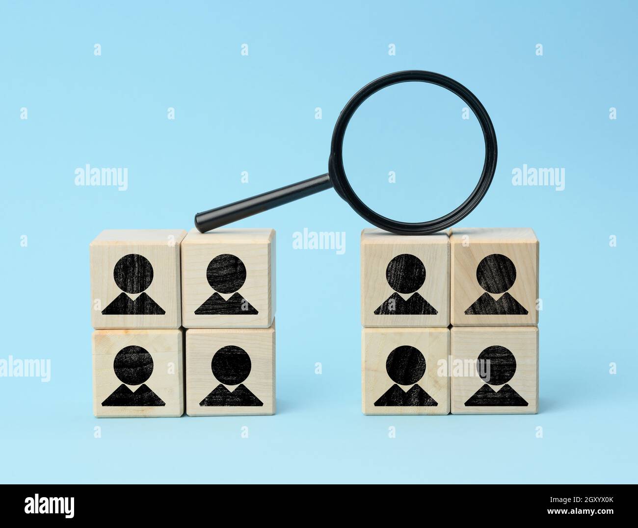 Black magnifier hi-res stock photography and images - Alamy