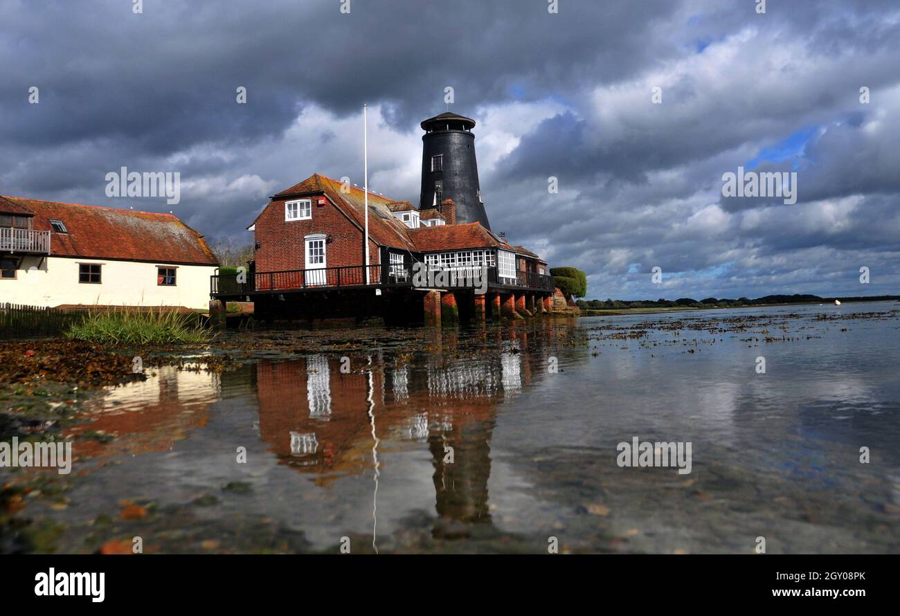 LANGSTONE MILL, LANGSTONE, HAVANT, HANTS. PIC MIKE WALKER 2021 Stock ...