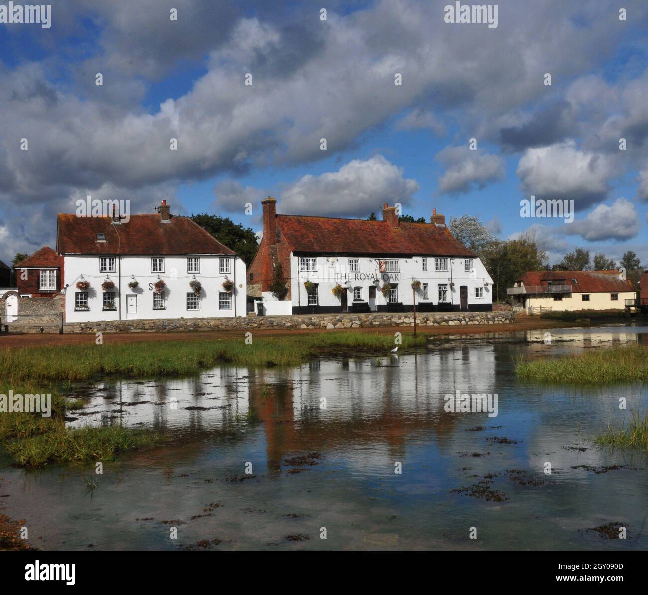THE ROYAL OAK PUB , LANGSTONE, HAVANT, HANTS. PIC MIKE WALKER 2021 ...