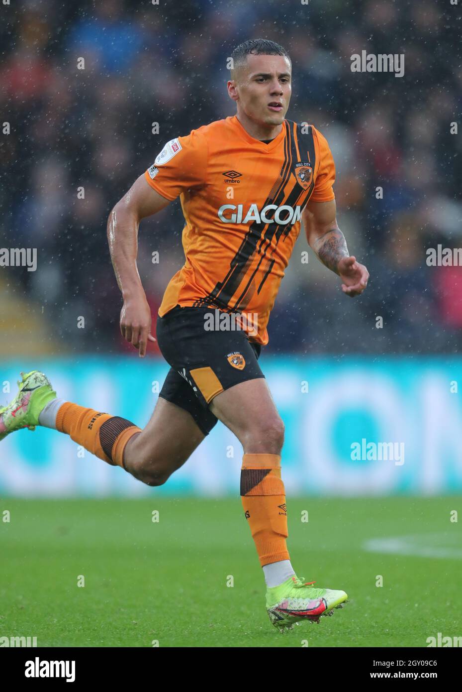 Tyler smith hi-res stock photography and images - Alamy