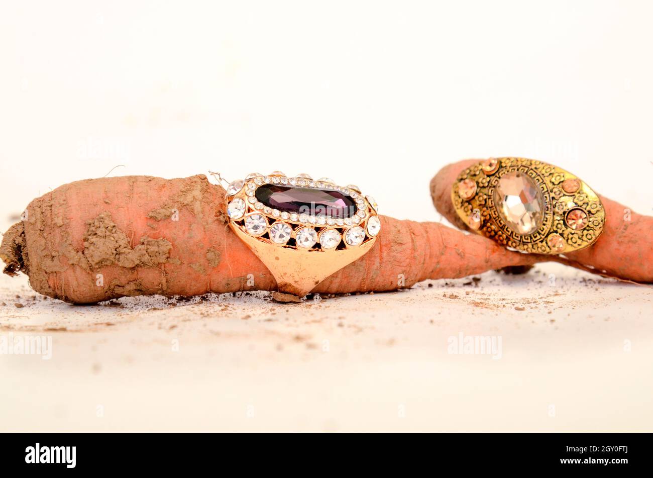 Diamond cut carrot hi-res stock photography and images - Alamy