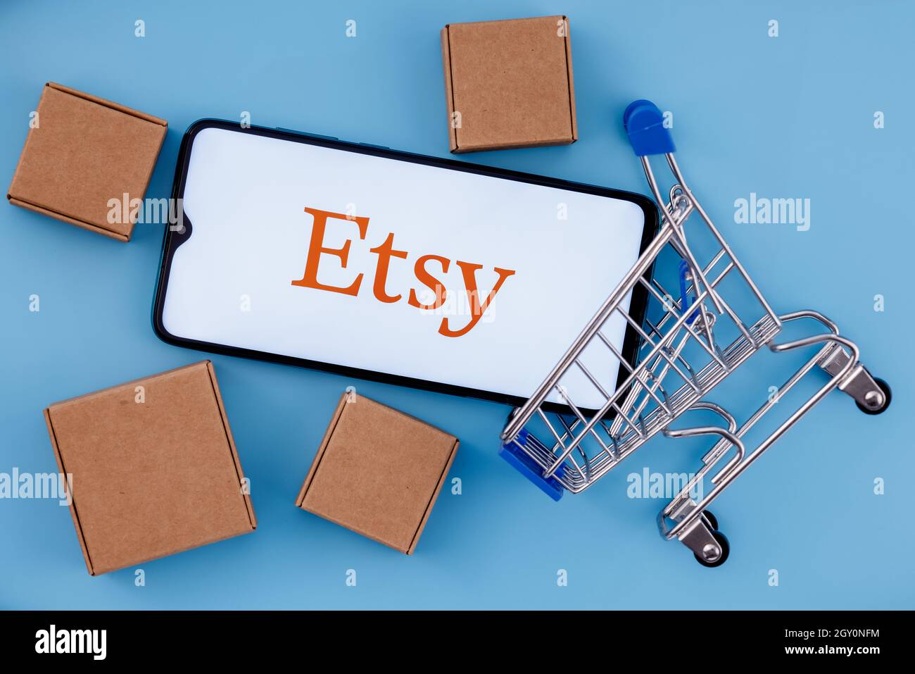 Etsy screen hi-res stock photography and images - Alamy