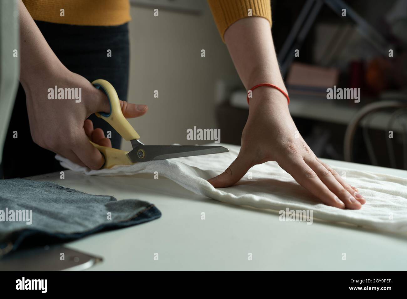 Tailors pattern hi-res stock photography and images - Alamy