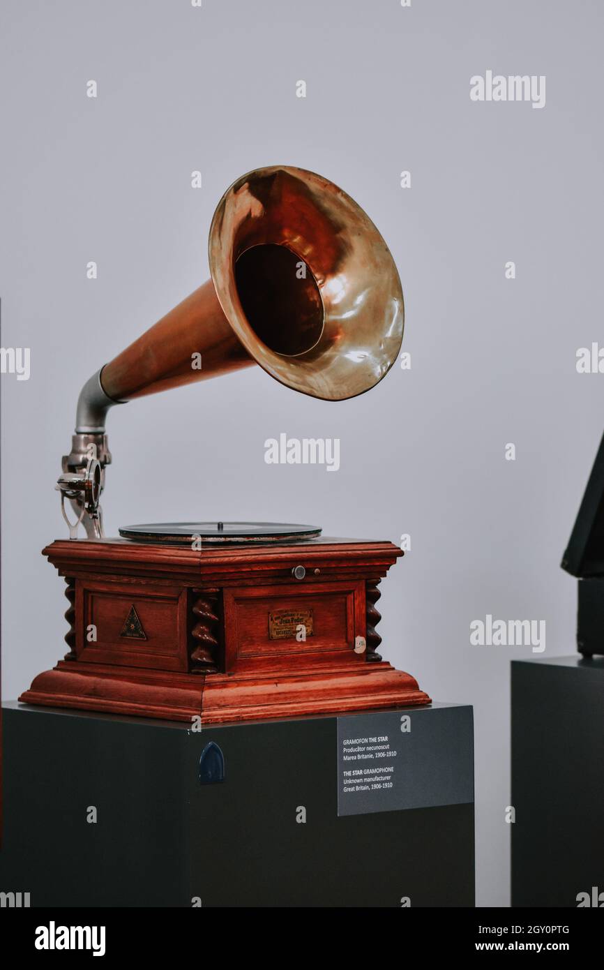 Vertical shot of a gramophone displayed in the Science and Technology ...