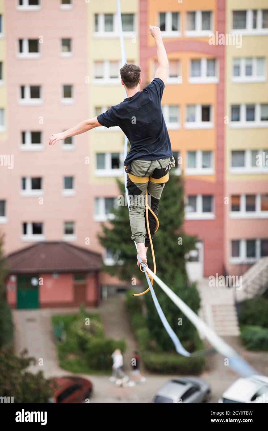 Tightrope walk hi-res stock photography and images - Alamy