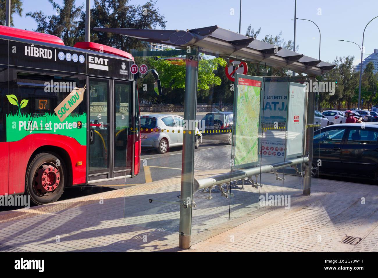 Bus stop sign spanish hi-res stock photography and images - Alamy