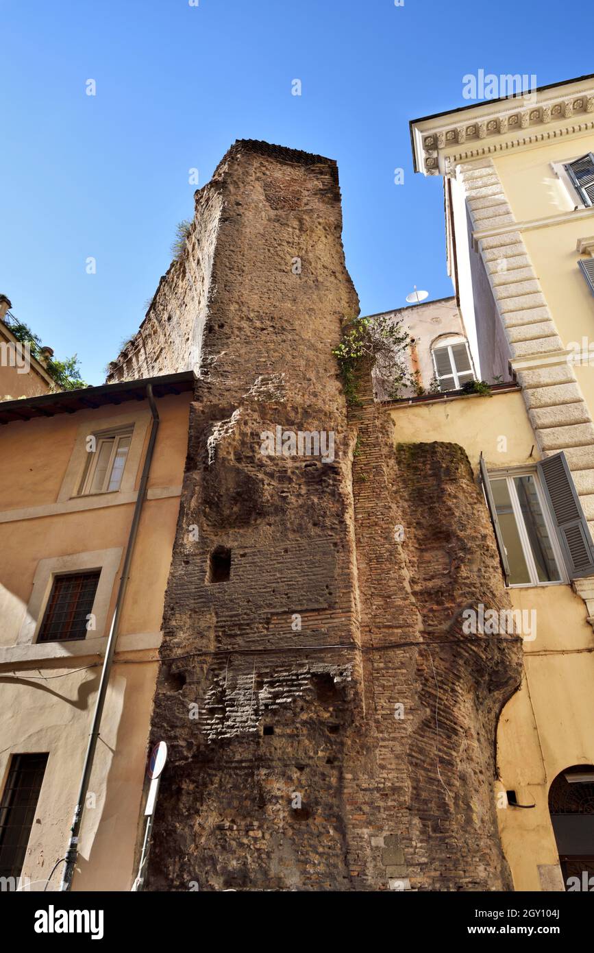 Roman ruins of the thermal baths of Agrippa, Terme di Agrippa, Via dell ...