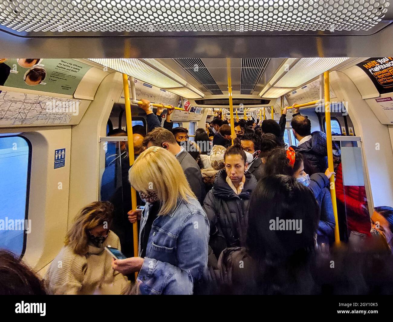 Crowded passenger hi-res stock photography and images - Alamy