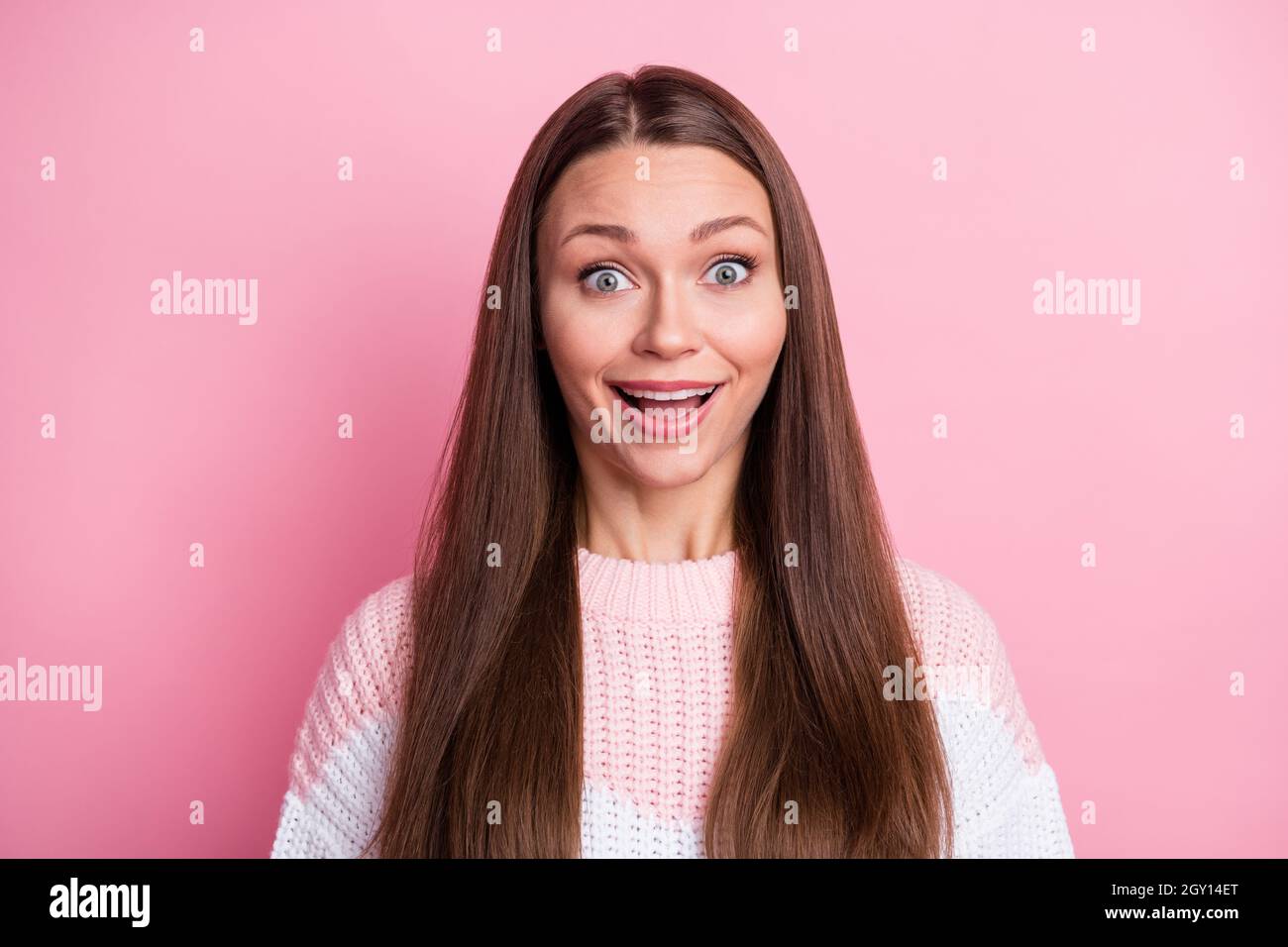 Photo of amazed pretty young woman sale shock reaction face isolated on ...