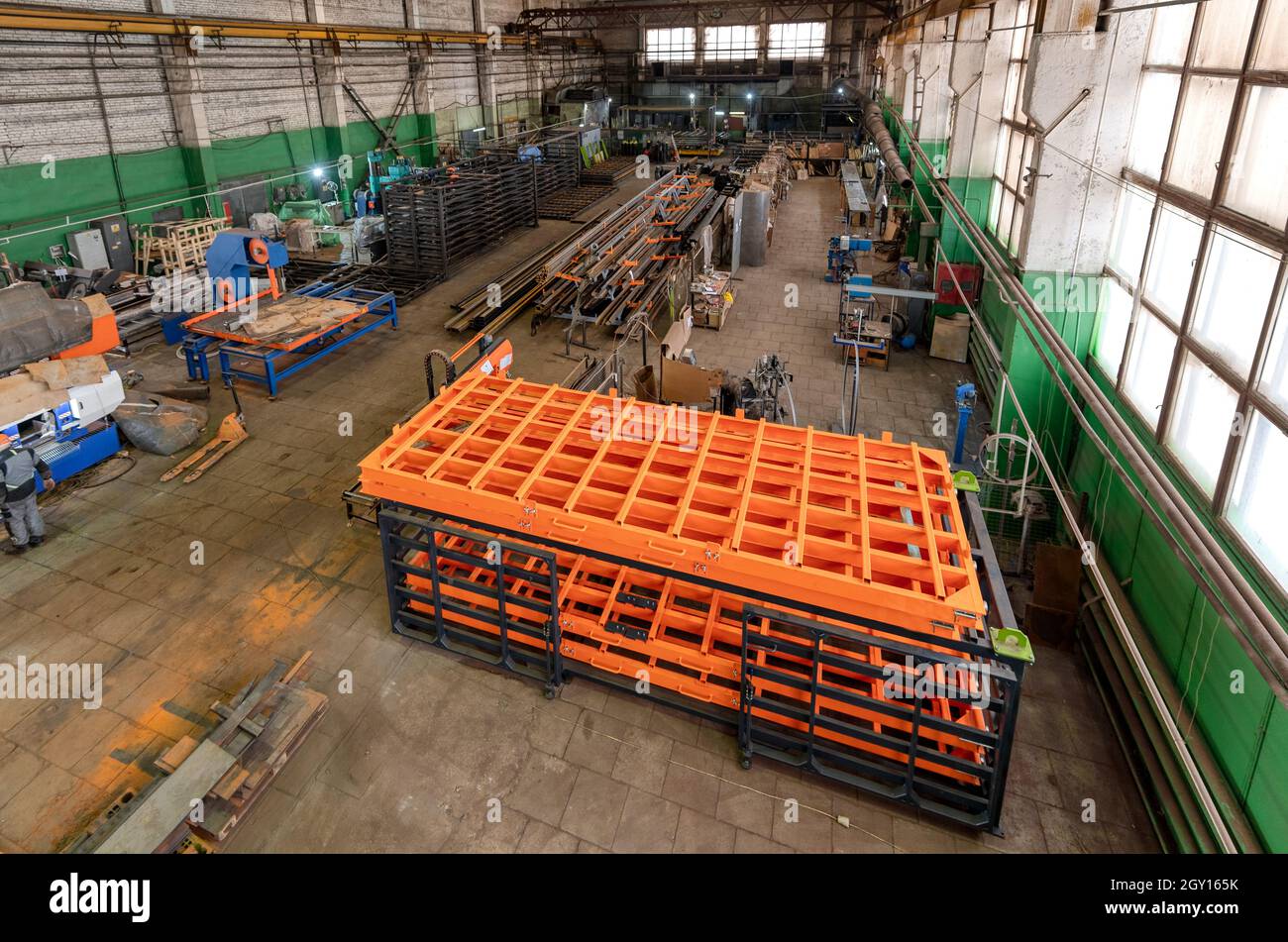 Assembly of metal structures hi-res stock photography and images - Alamy