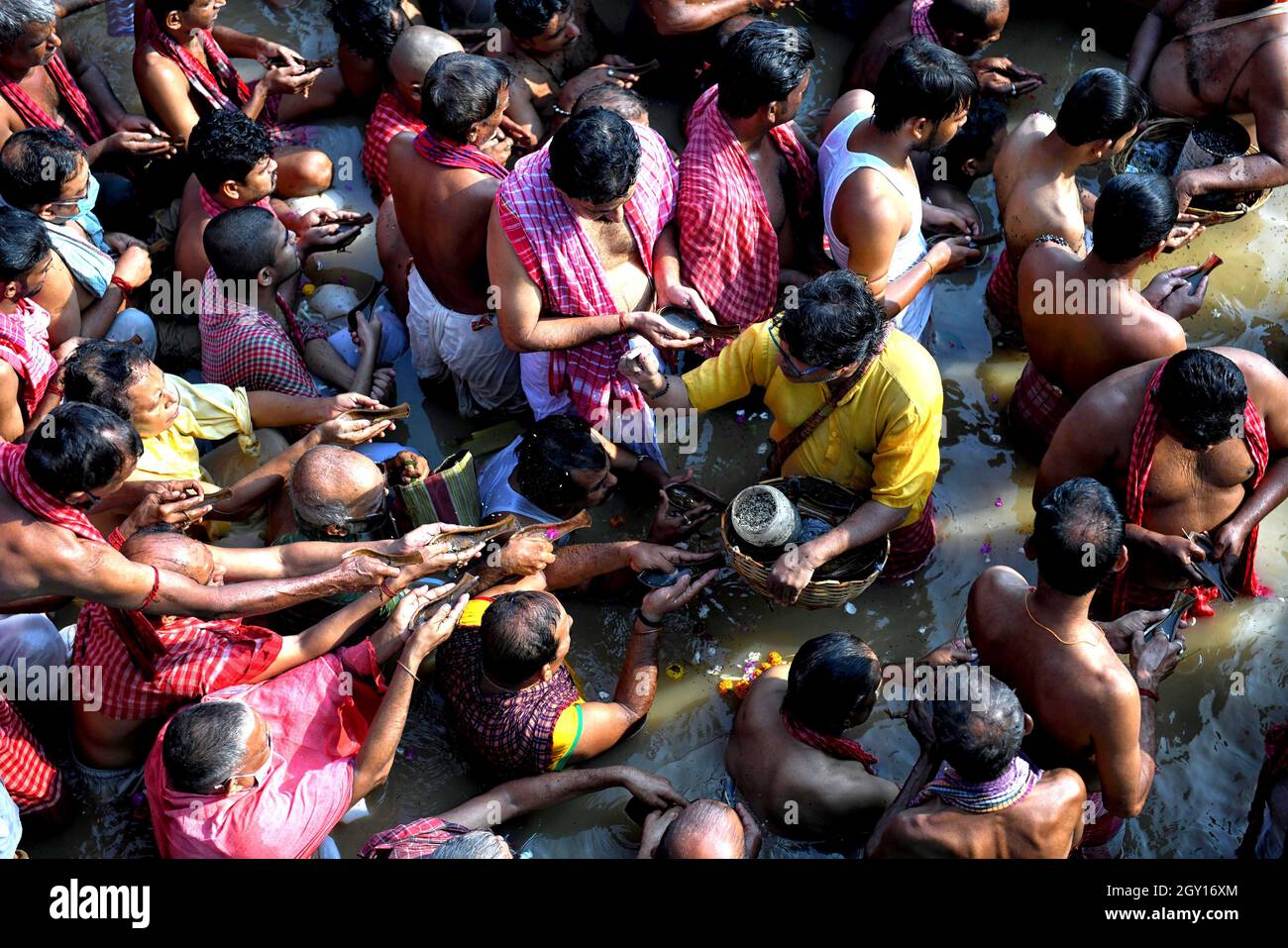 Kolkata, India. 06th Oct, 2021. Hindu devotees seen in River Ganges ...