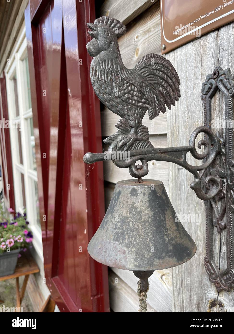 Metallic rooster hi-res stock photography and images - Alamy