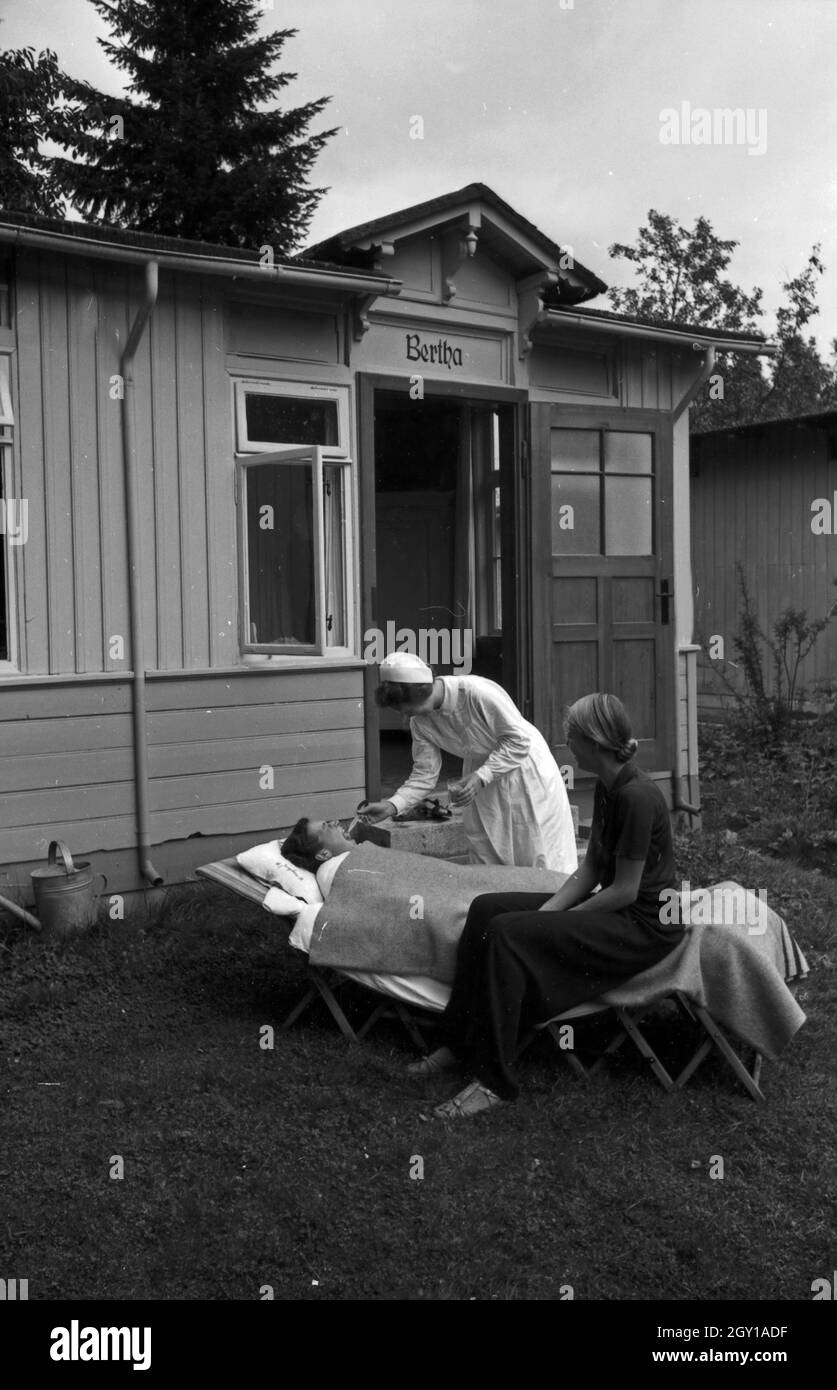 In der Kuranstalt "Jungborn" von Rudolf Just im Harz, Deutschland ...