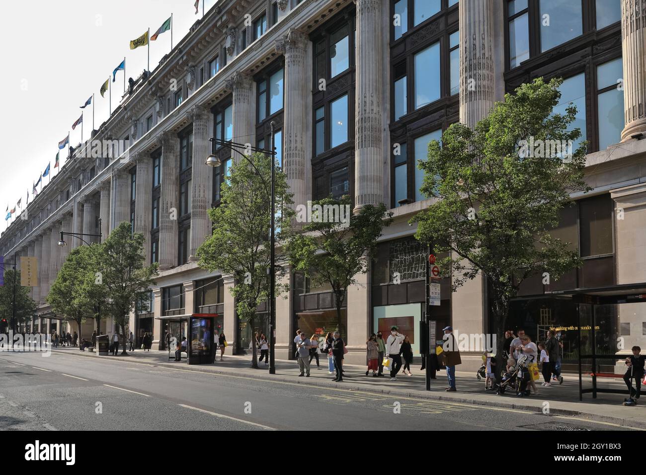 Selfridges flagship store on Oxford Street, London, England Stock Photo - Alamy