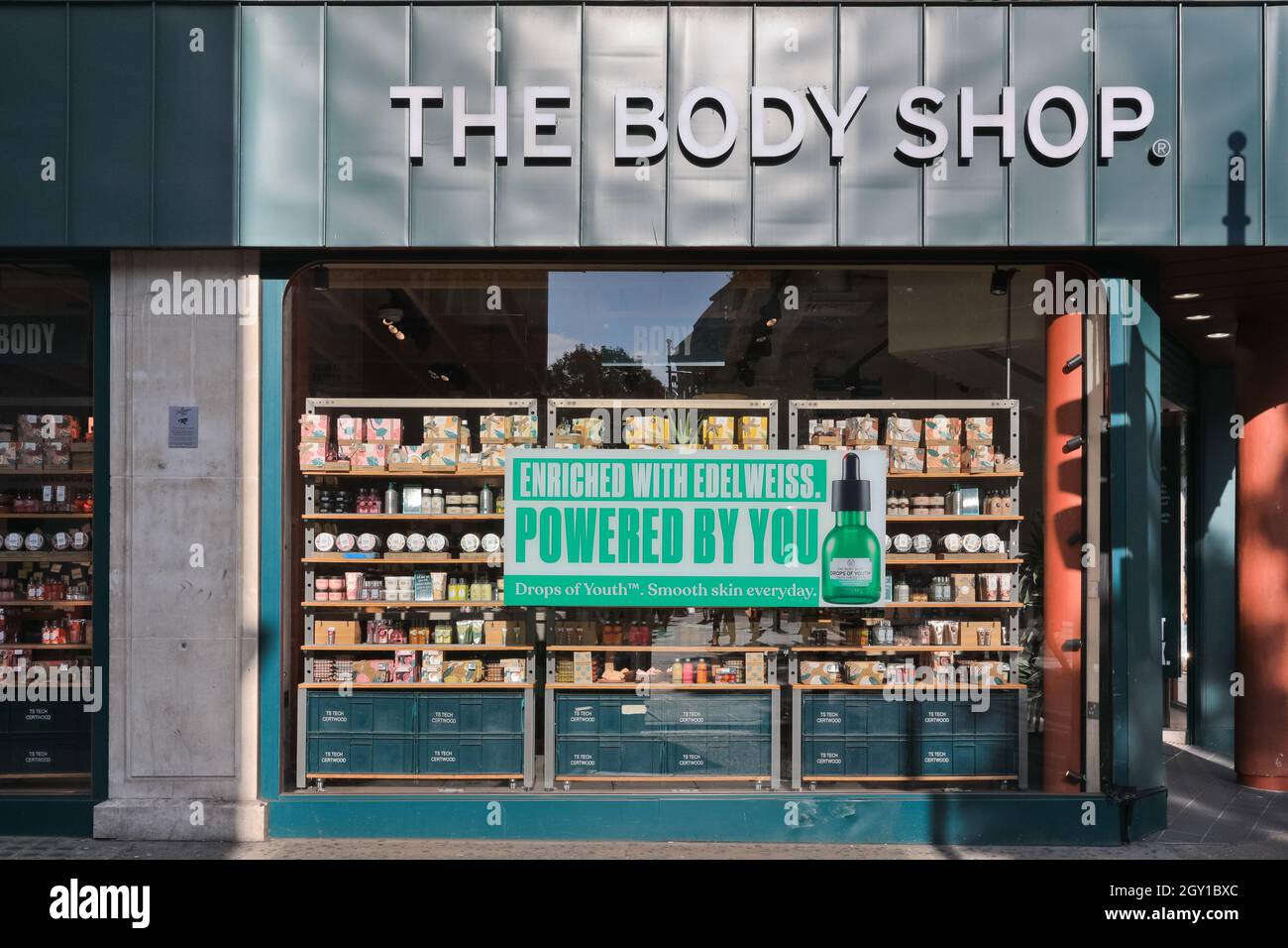 The Body Shop, British cosmetics and bath products retail shop exterior ...