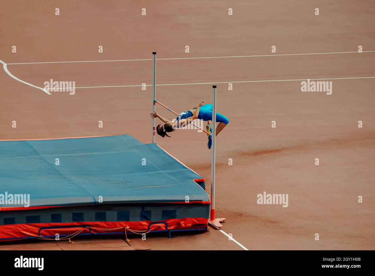 High jump athlete hi-res stock photography and images - Alamy