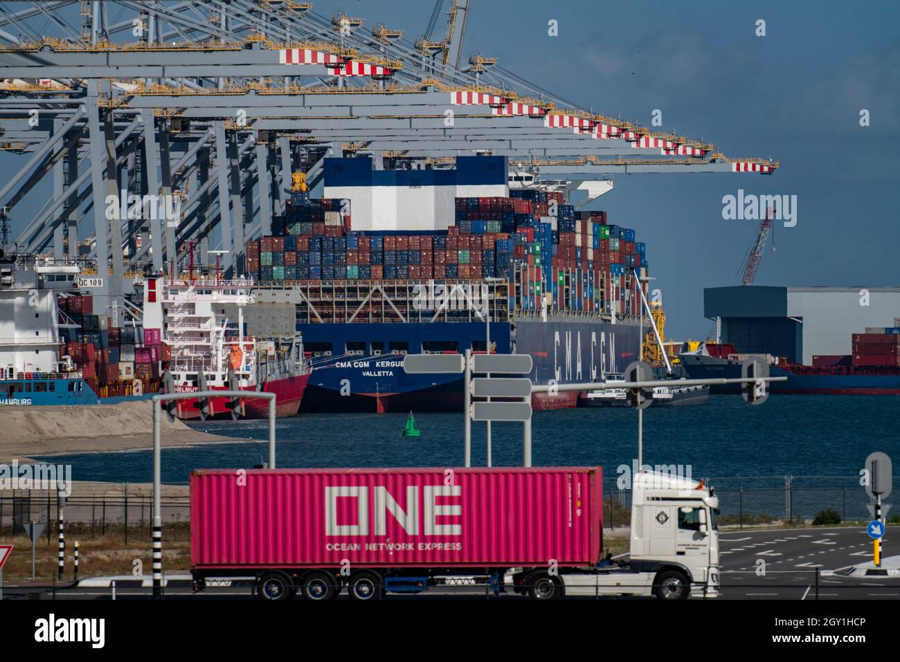 Rwg terminal hi-res stock photography and images - Alamy