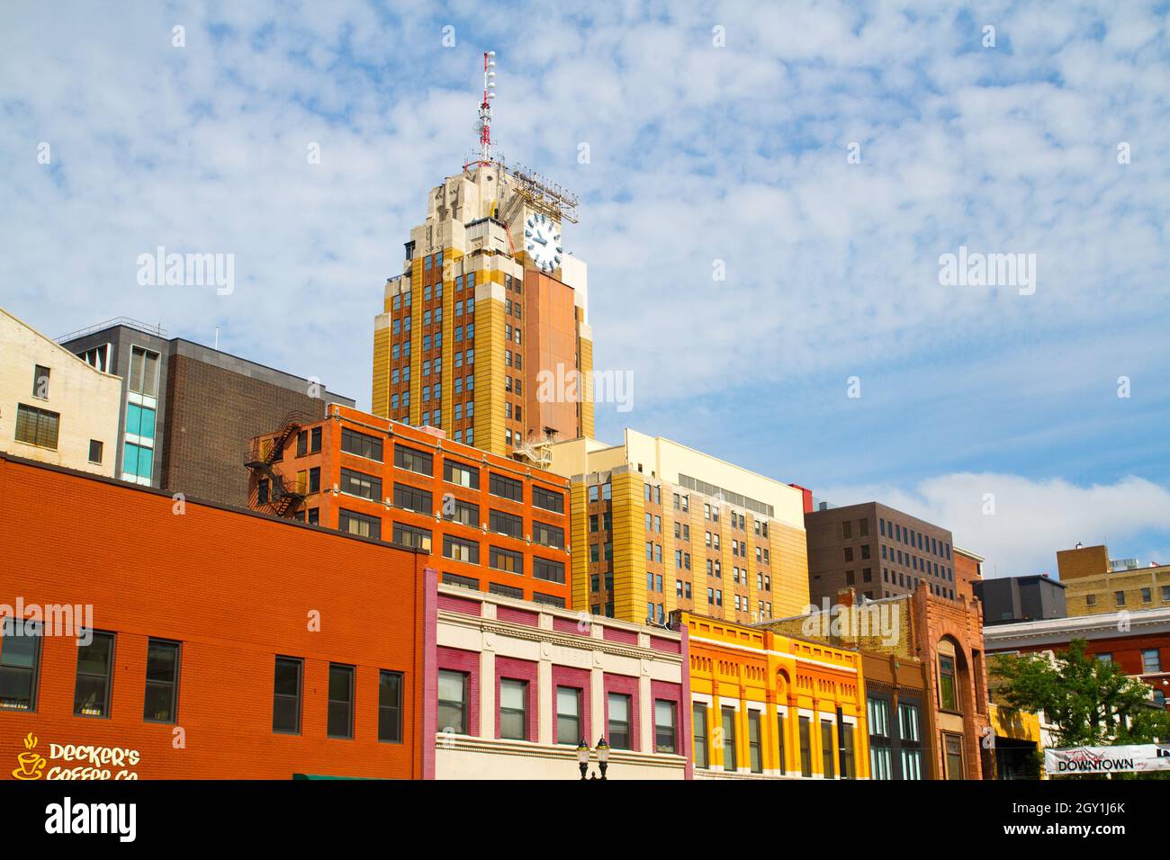 Colorful Lansing downtown storefronts and skyscraper Stock Photo - Alamy