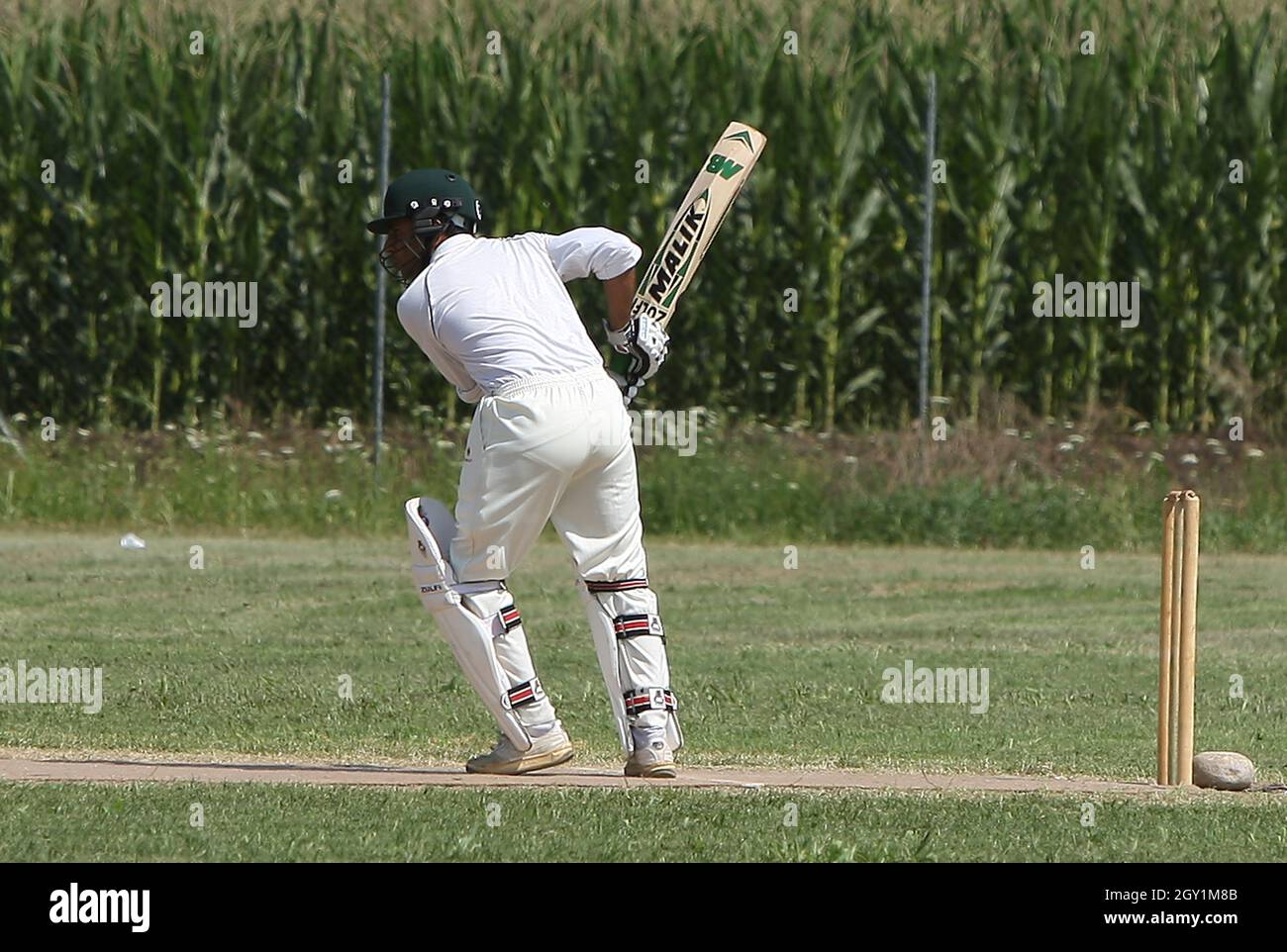 Cricket players run for the crease hi-res stock photography and images ...