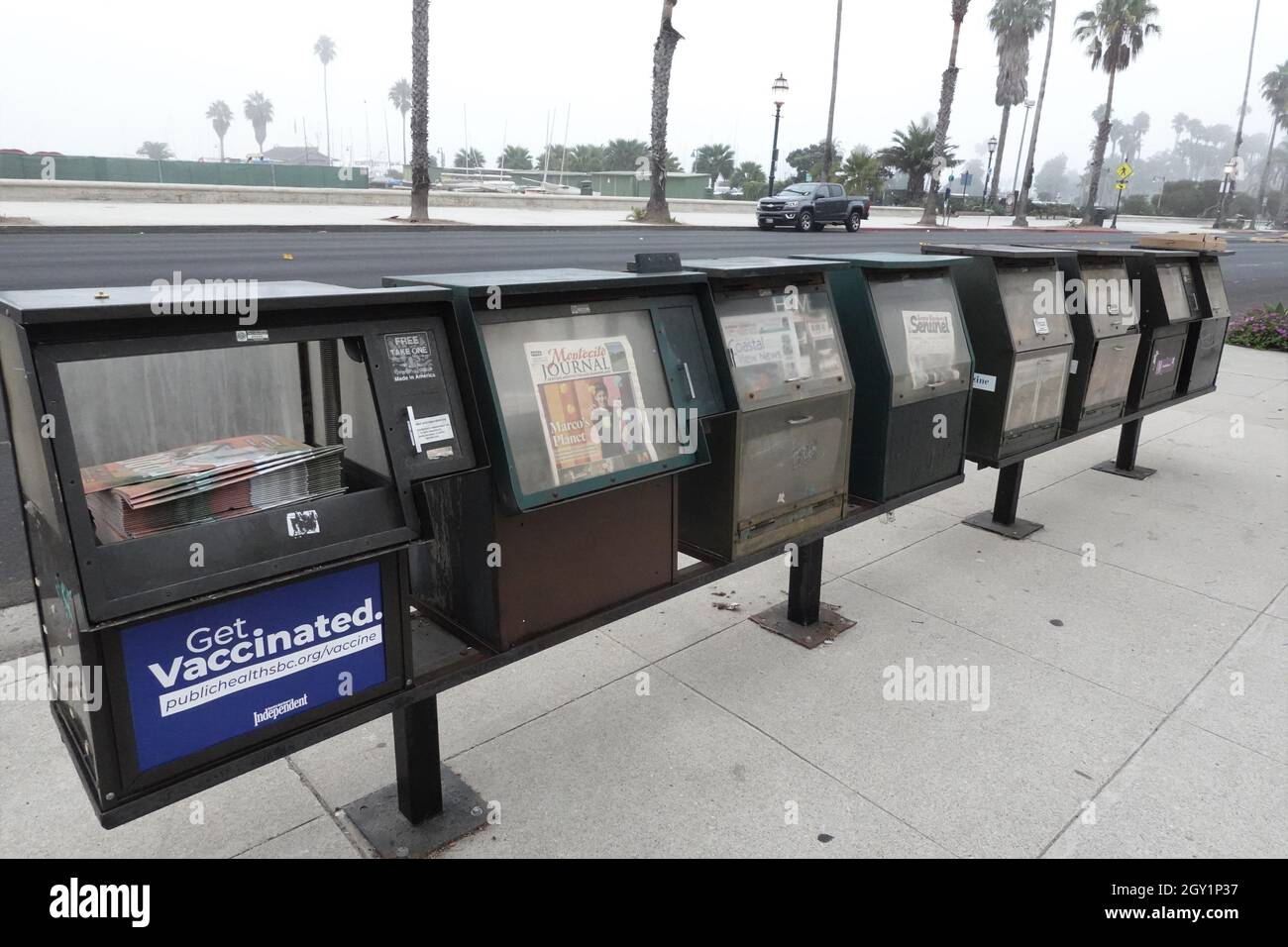 Newspaper dispensers, coastal highway Santa Barbara Stock Photo - Alamy
