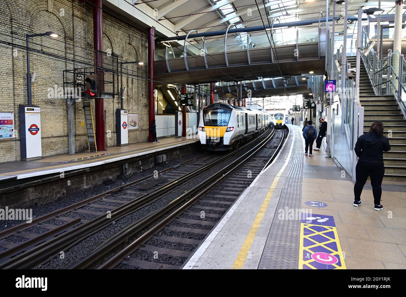 Farringdon, London, UK- October 06 2021: A train leaving Farringdon ...