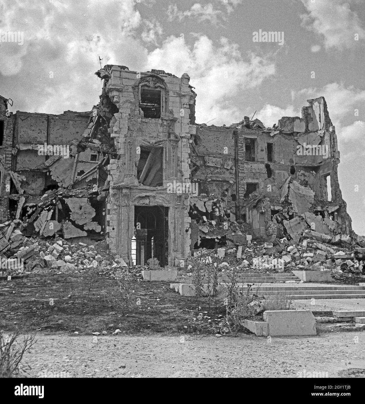 Die ehemalige französische Botschaft in Madrid, Spanien 1930er Jahre ...