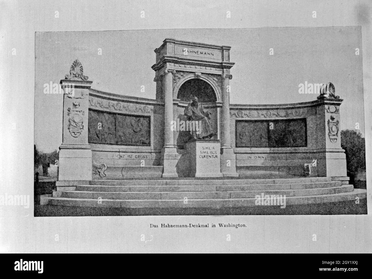 Samuel hahnemann monument Black and White Stock Photos & Images - Alamy