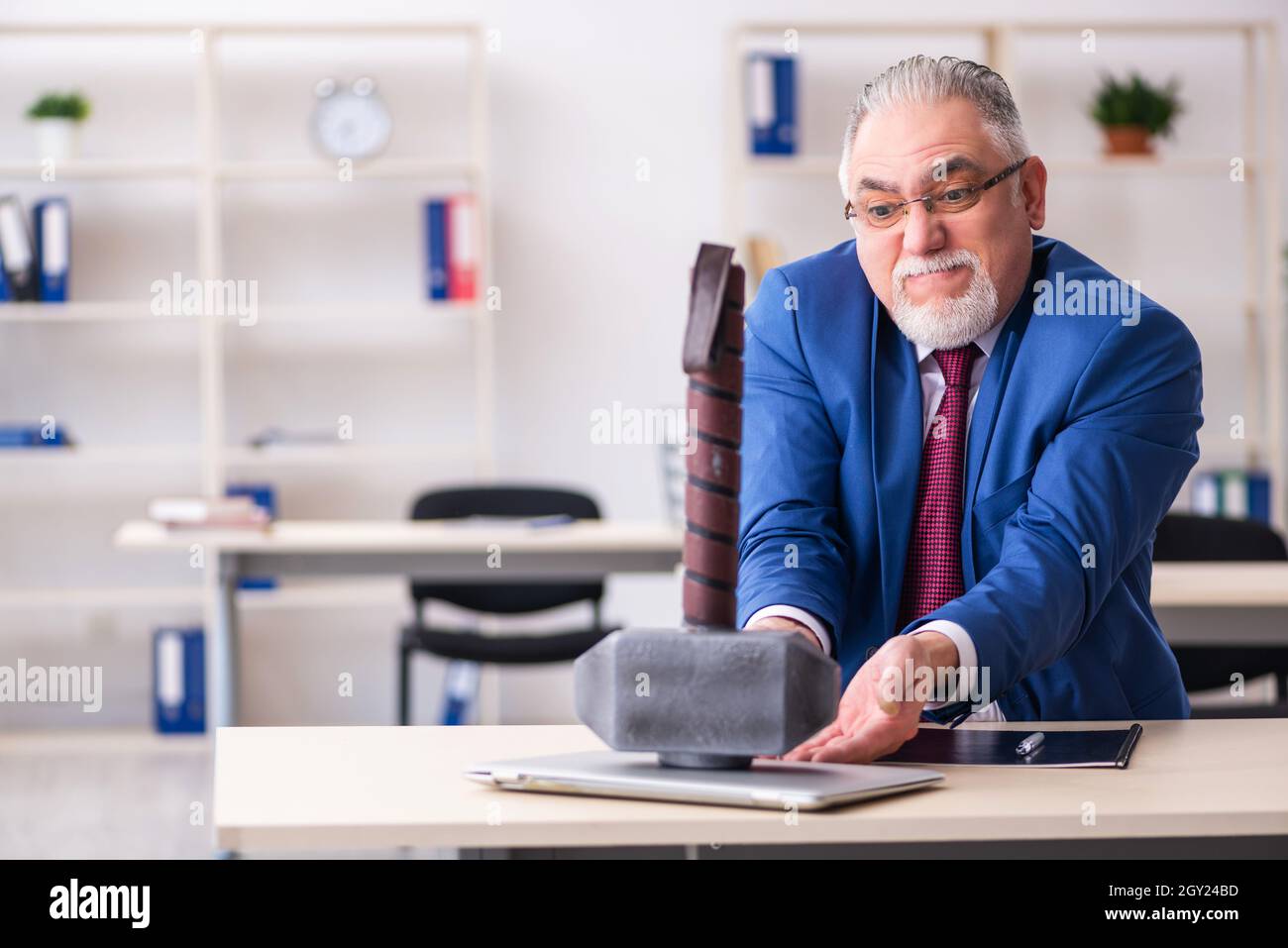 Big heavy laptop hi-res stock photography and images - Alamy