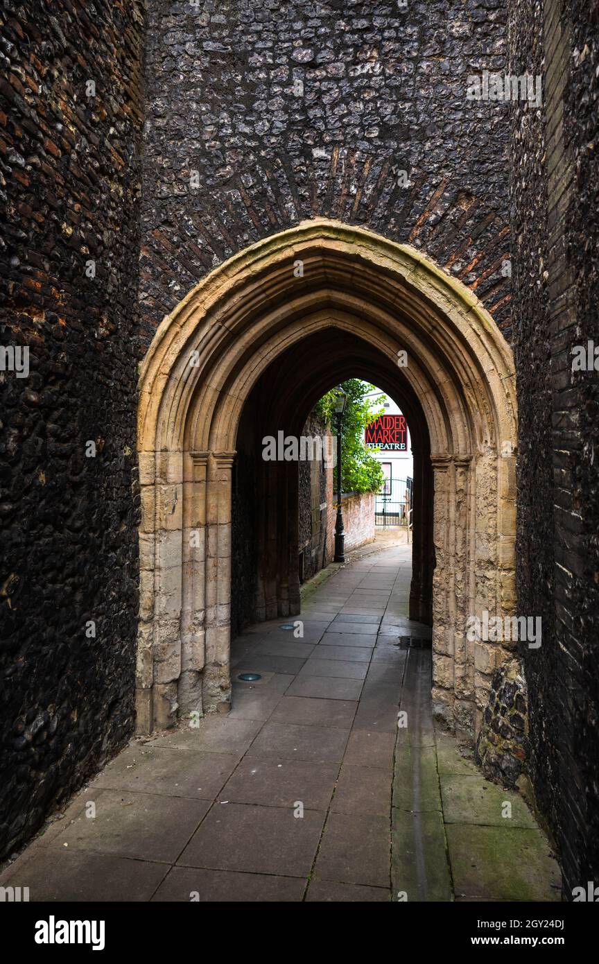 The arched passageway next to Saint Johns Maddermarket church in ...